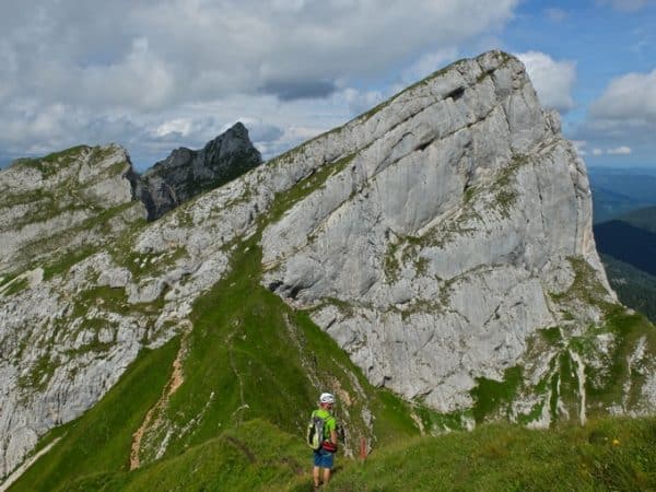 Eins mit dem Fels: Der 5-Gipfel-Klettersteig im Rofan-Gebirge – Sonne ...