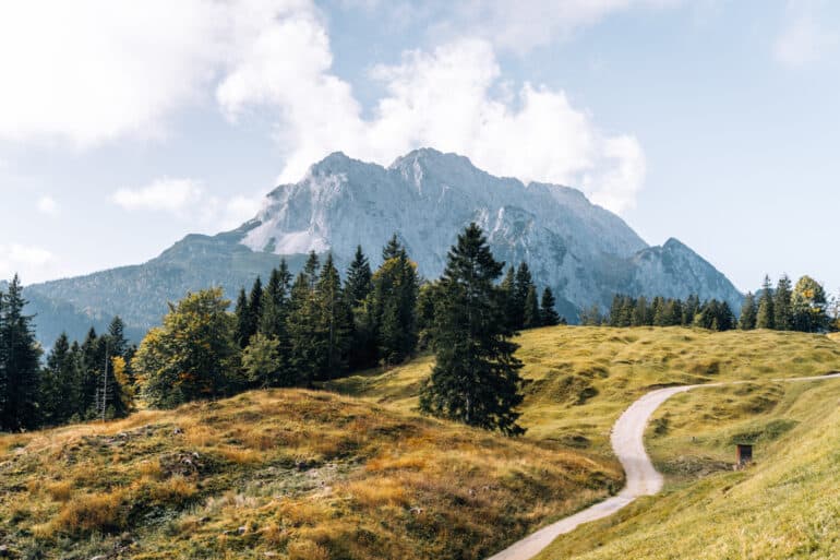 Wandern in Mittenwald - 10 familienfreundliche Genusstouren & Tipps